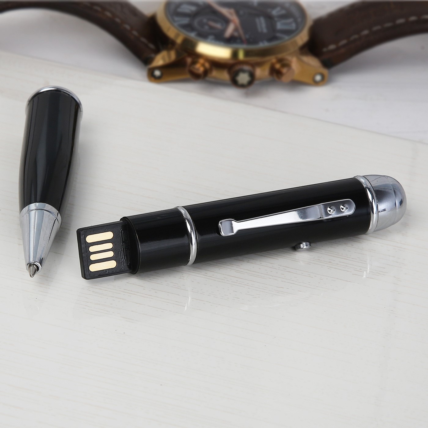 National Boss Day: Gifts Every Good Manager Deserves - IGP Blog - Gift ...